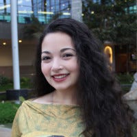 Victoria Gomes – Medium