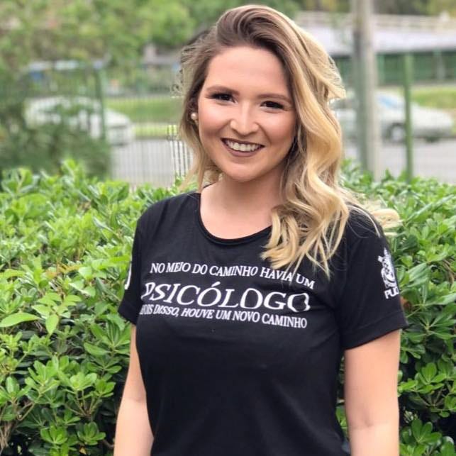 Ana Schmidt – Medium