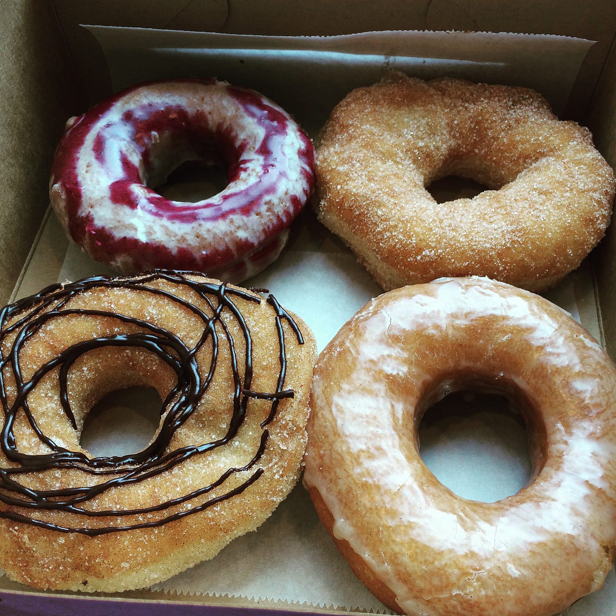 The Doughnut Connaisseuse - Medium