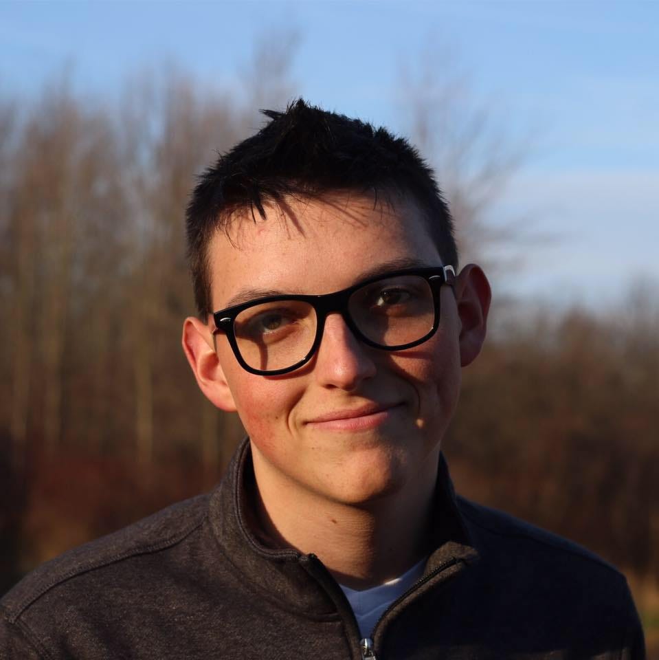 Daniel Sinclair – Medium