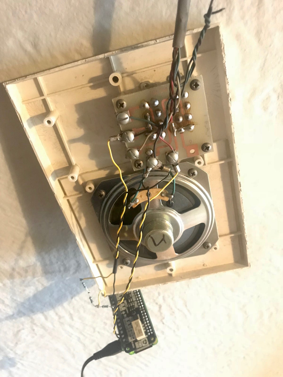 Siri controlled 1970s Intercom Door – Dirigible – Medium