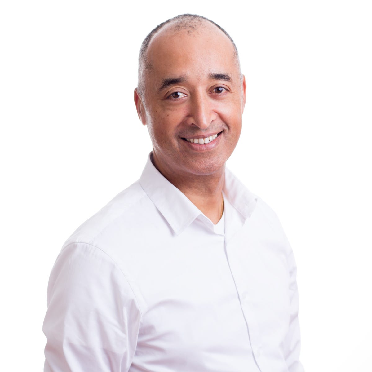 Robert Tjoe Nij - Medium