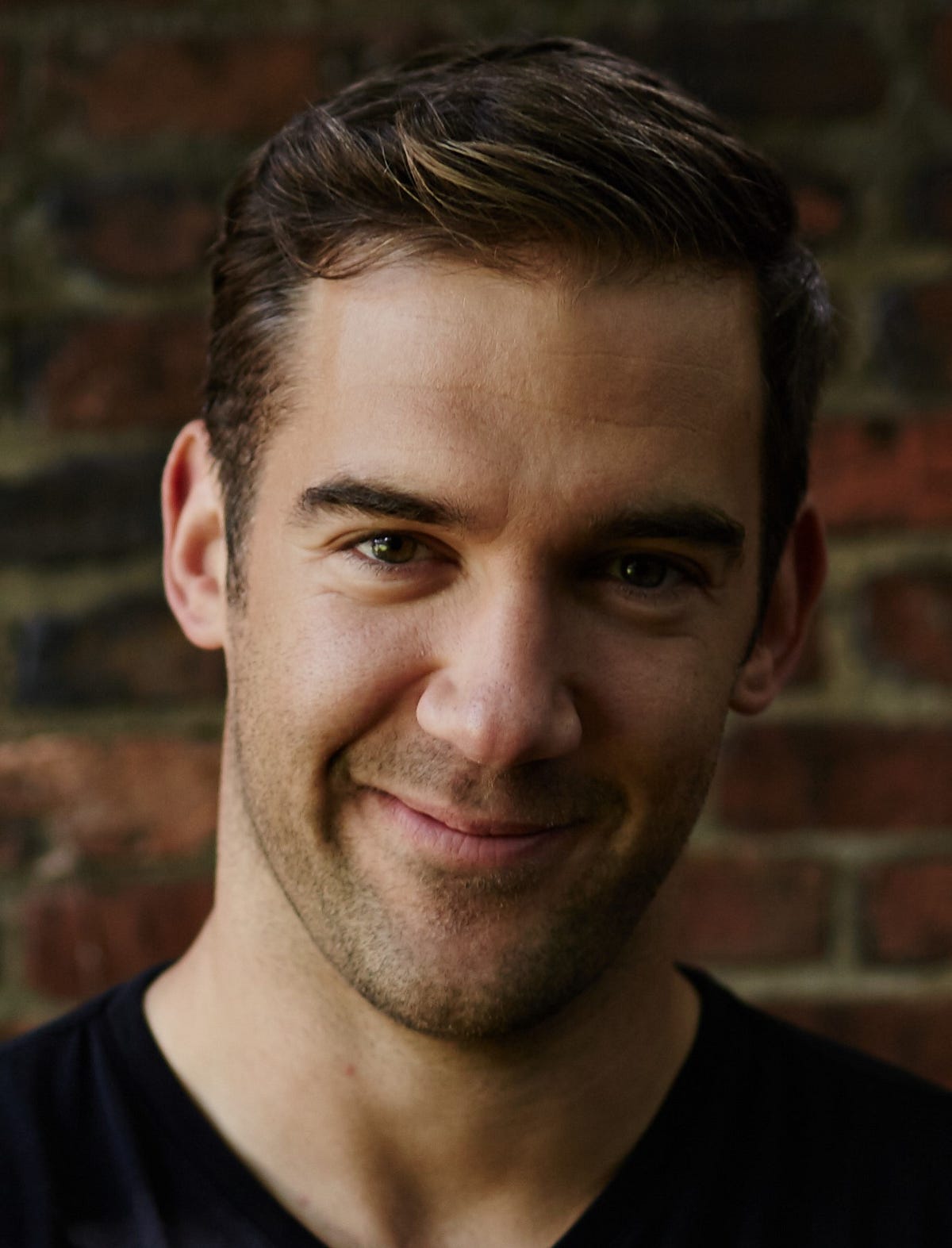 Lewis Howes – Medium