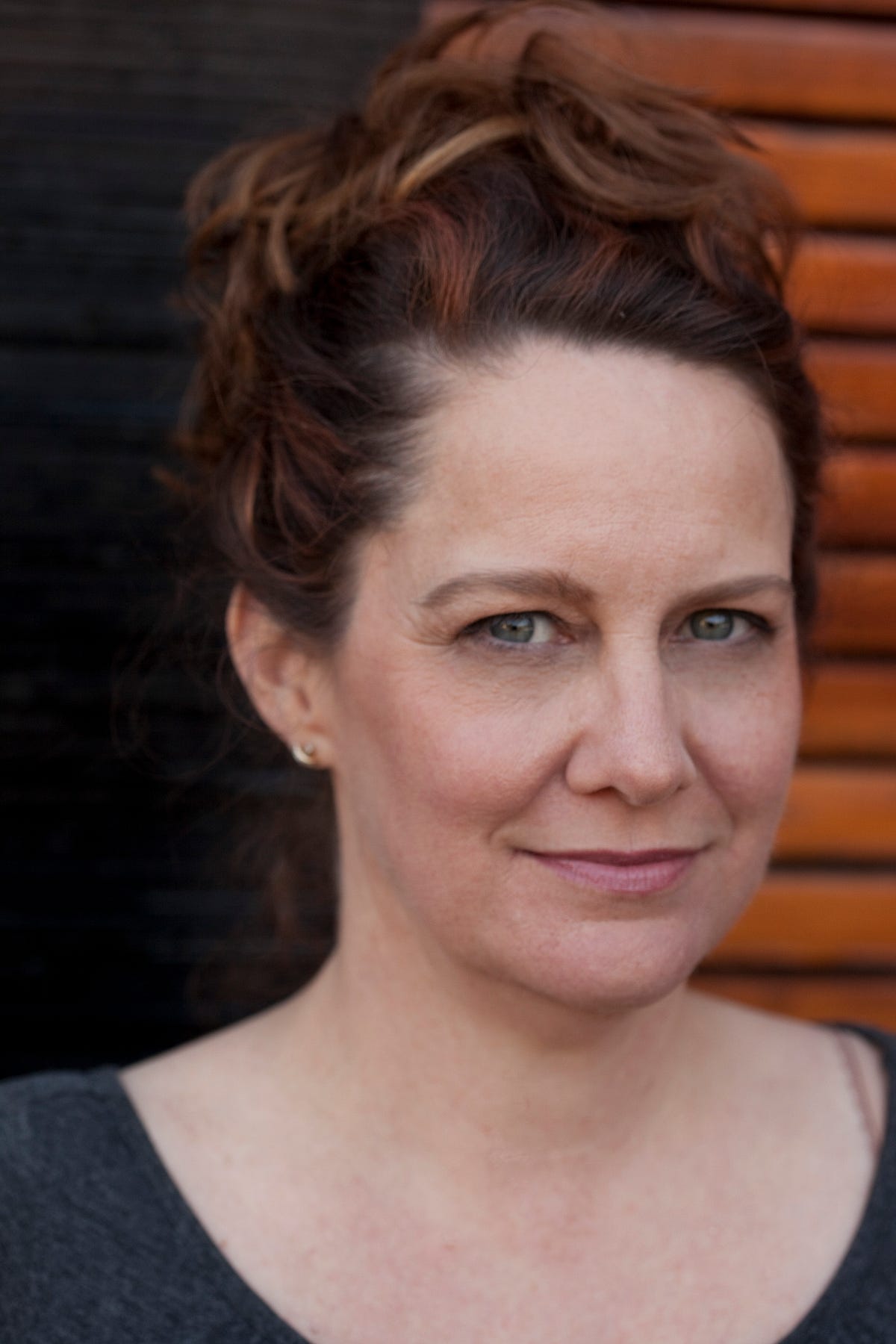 Kelly Carlin – Medium