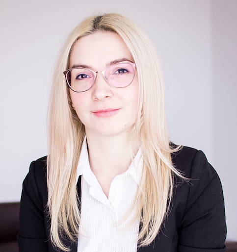 Anna Maria Radu – Medium