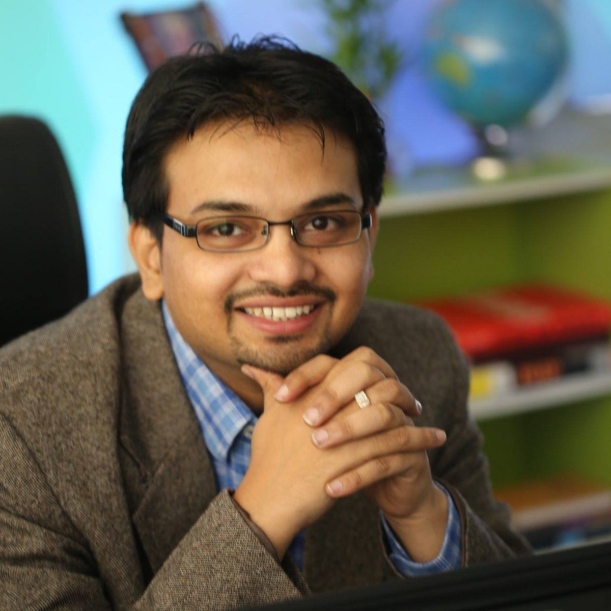 The Digital Expert - Medium