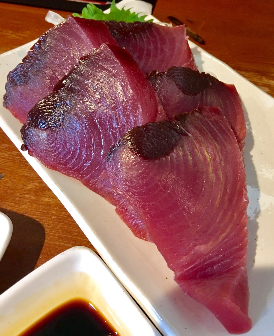 Hatsu-gatsuo (bonito in spring) sashimi (raw fish) excite the Japanese ...
