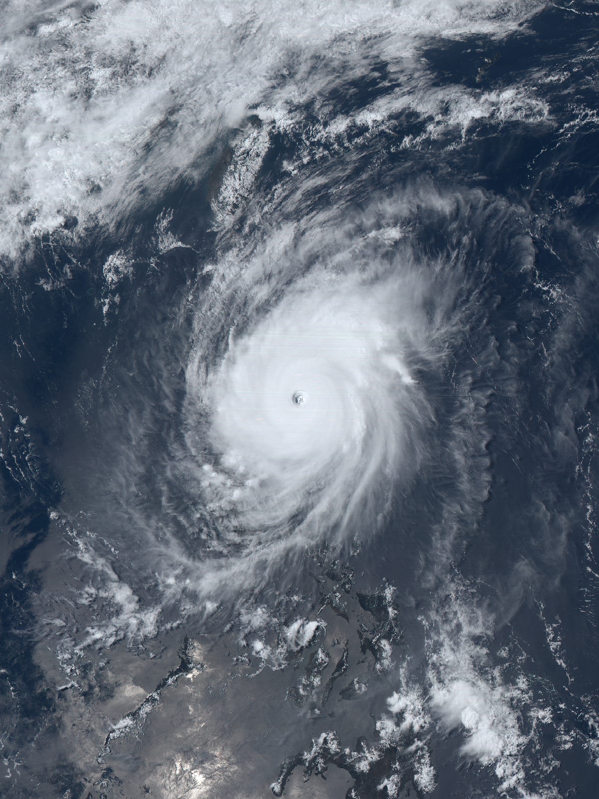 Compositing True-colour Himawari-8 Satellite Visible Imageries