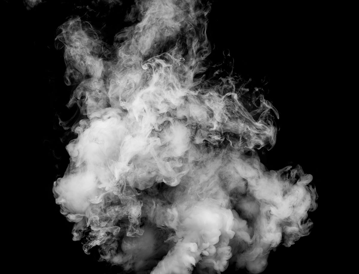 Vender humo – José Azanza Arias – Medium