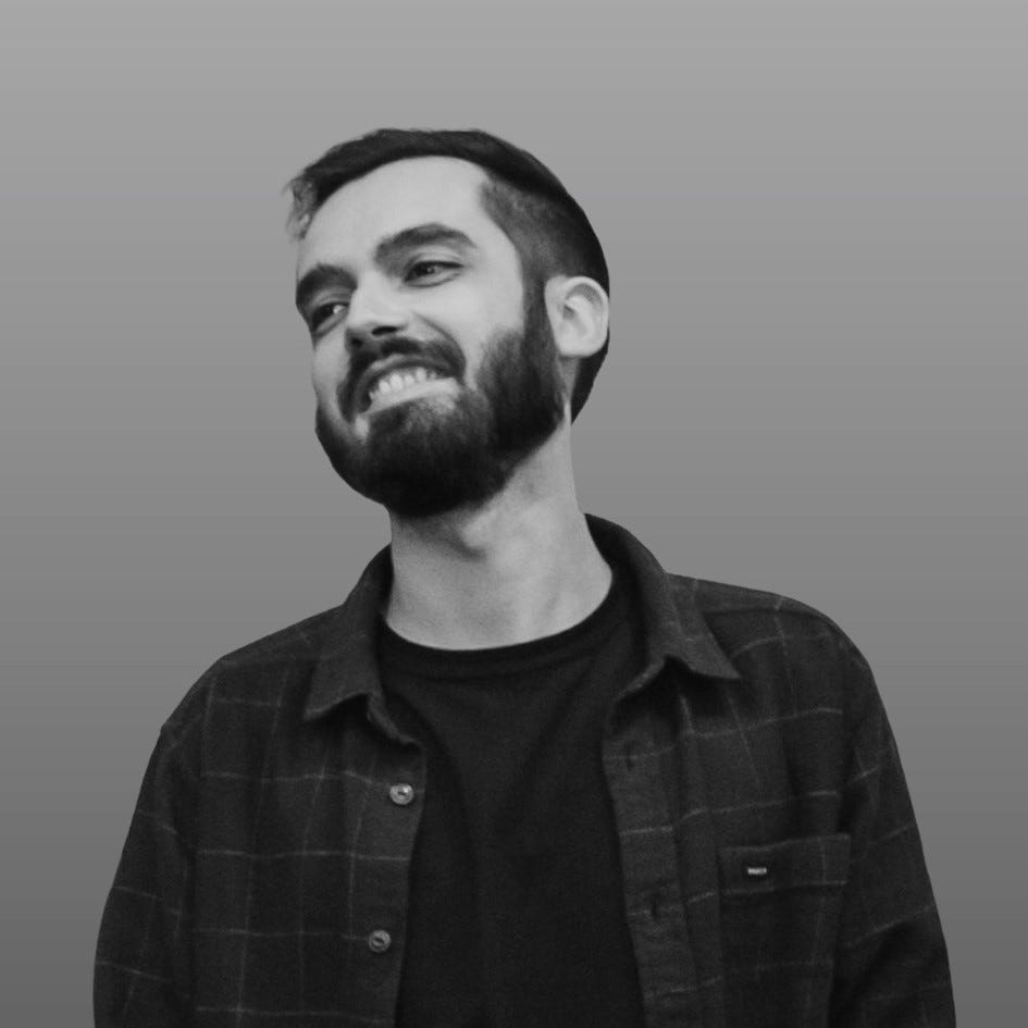 Ariel Ribeiro - Medium