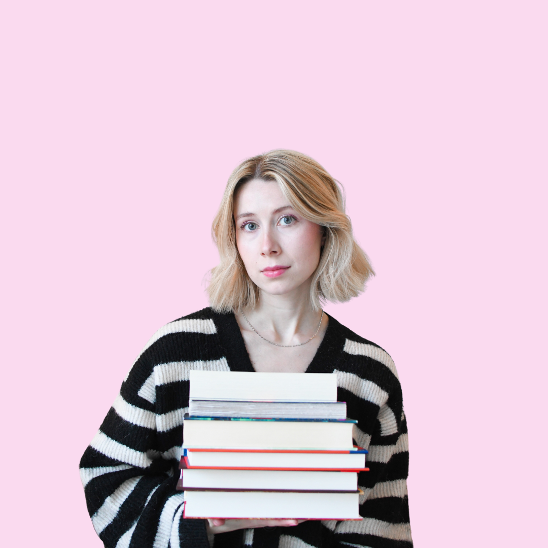 Kirstyn’s Bookshelf - Medium