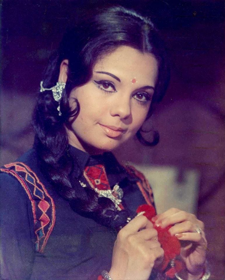 Gorgeous Mumtaz – Bollywoodirect – Medium