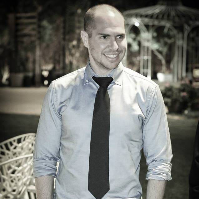 Ronen Abraham – Medium
