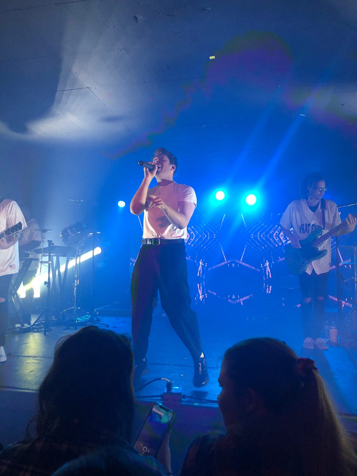 Concerts: Behind the Scenes – Medium