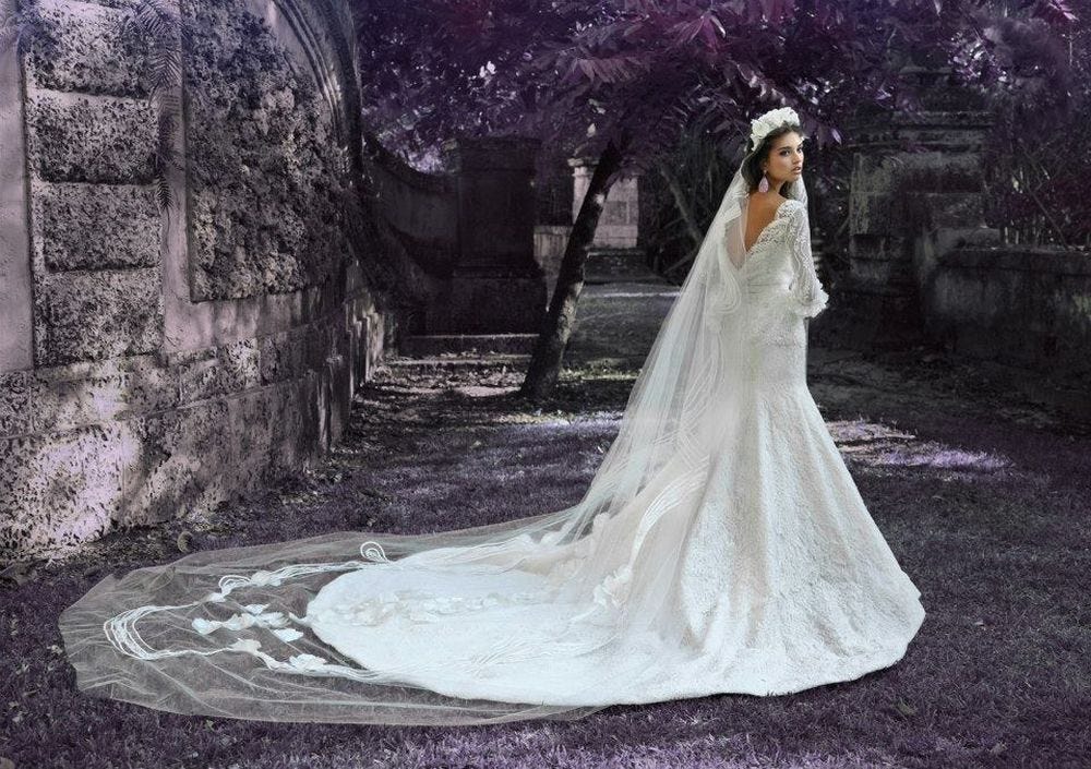 wedding dress - Medium