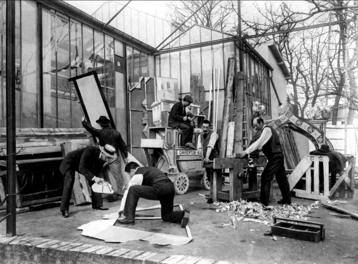 O filme que homenageou o grande cineastra Georges Méliès