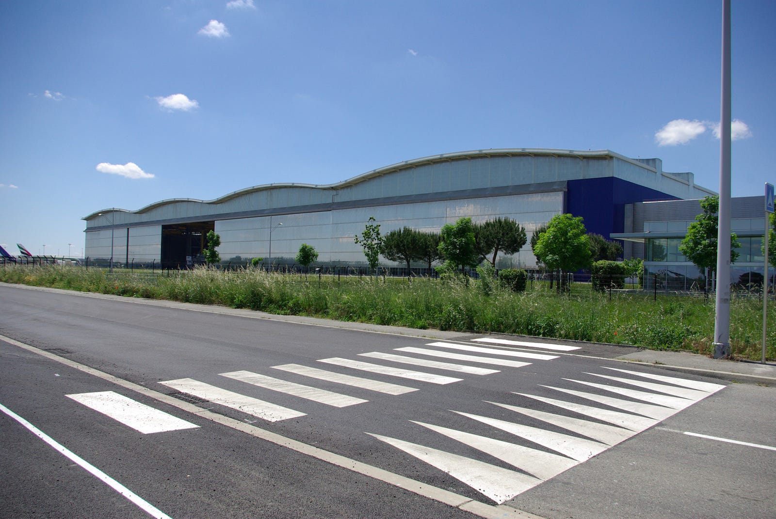 10 Largest Warehouses in the World — ILMM – ILMM – Medium