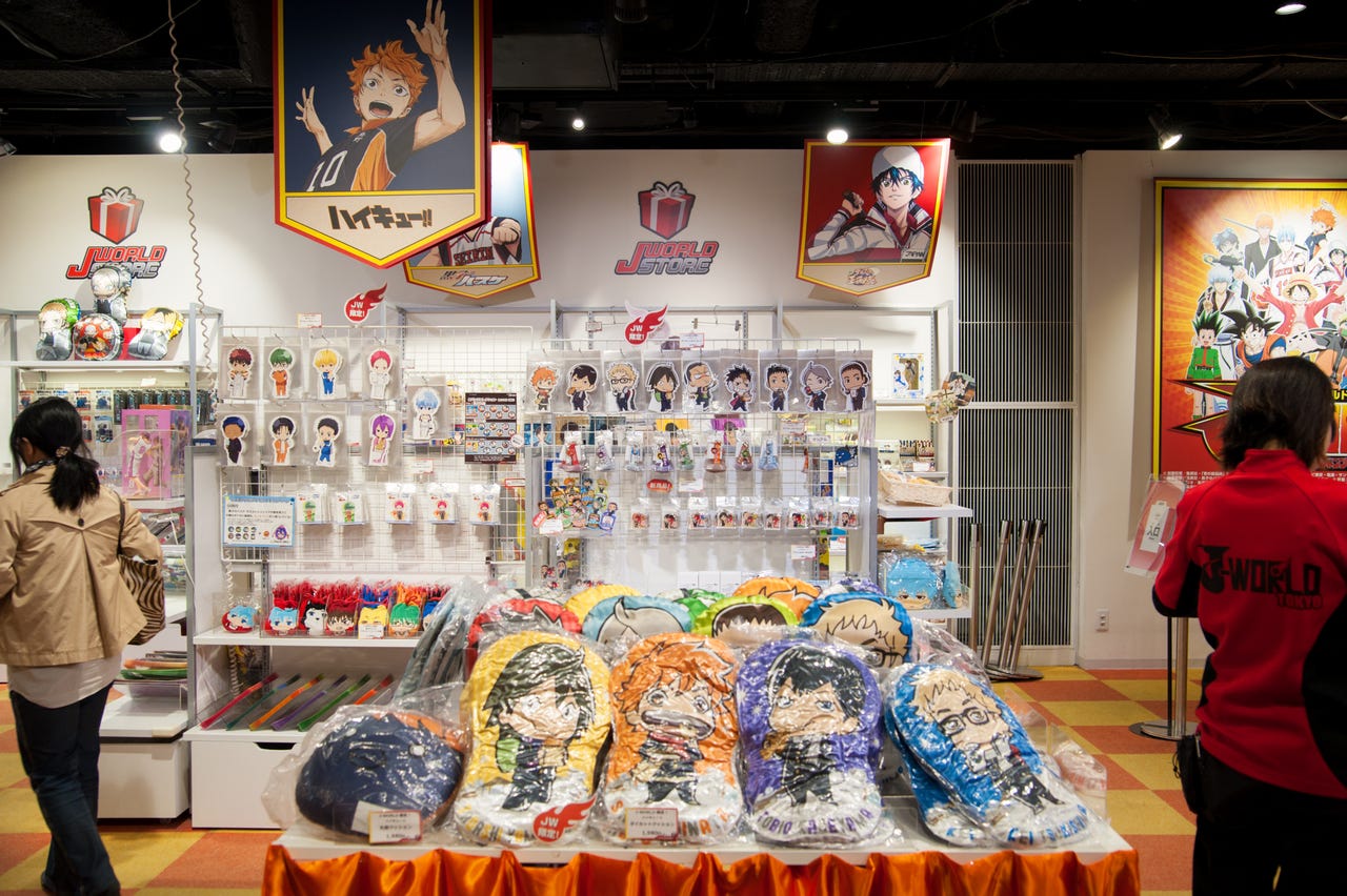 J-WORLD TOKYO: A Gathering of Characters from the Popular Japanese Anime!