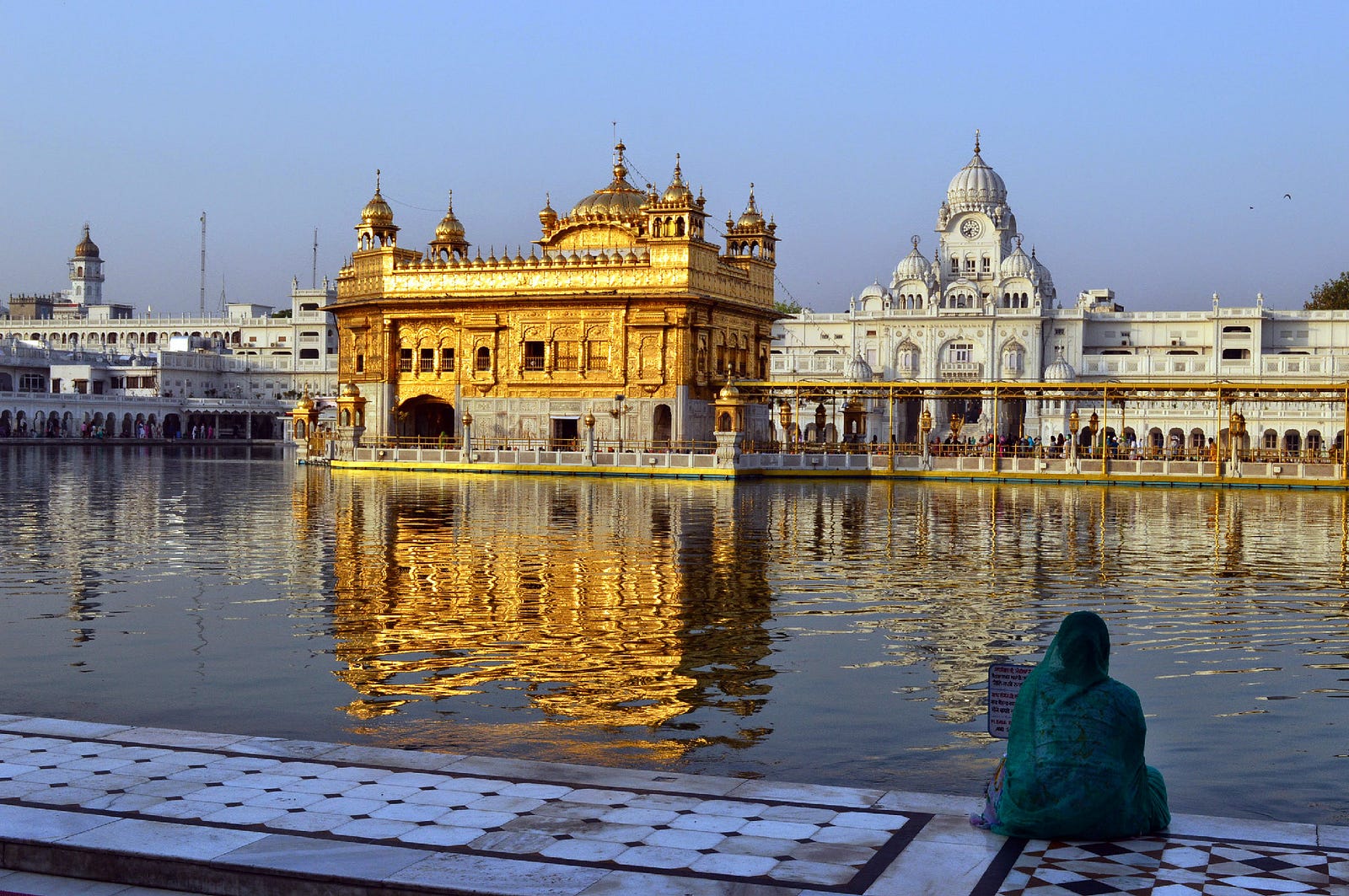 Sunrise Visit to Amritsar’s Golden Temple – Miri Lopez – Medium