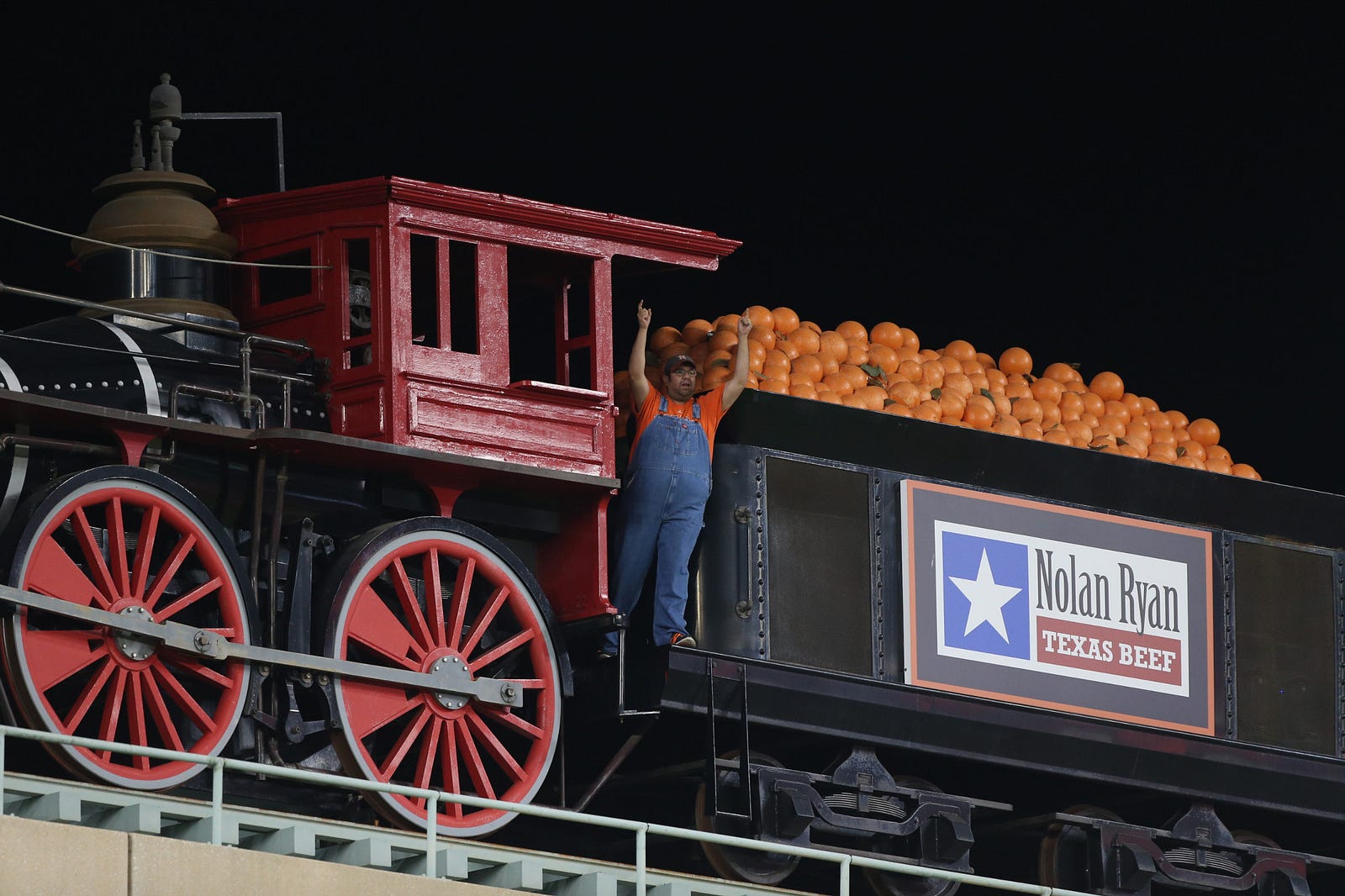 Behind the Scenes Series: Bobby Dynamite – Astros Mission Control