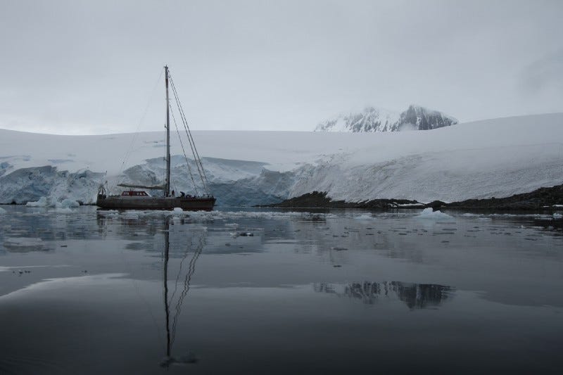 How to become a polar explorer – WorldExpLaura – Medium