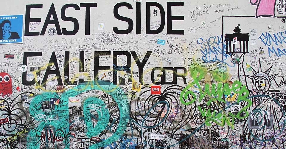 10 Best Graffitied Cities – Flying Yak – Medium