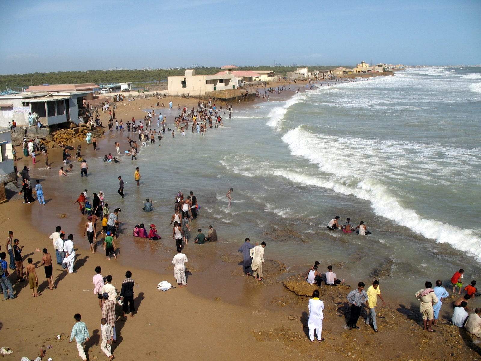 City by the Sea: The Future of Karachi’s Coastline – Mahera Omar – Medium