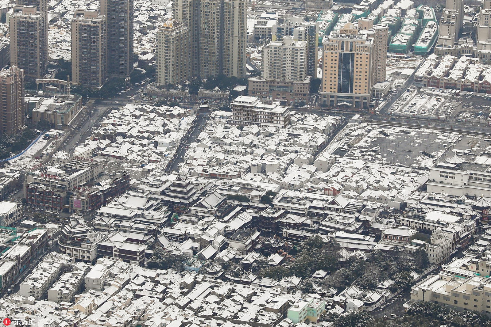 LOOK: Incredible photos of Shanghai covered in snow