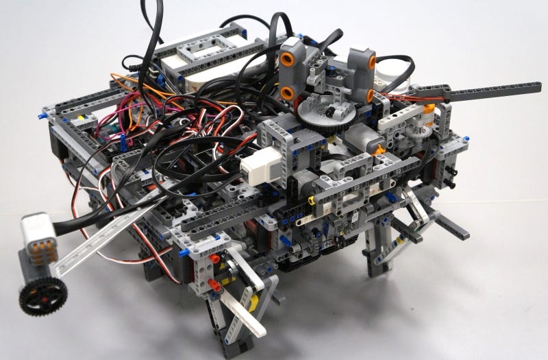 World Robot Olympiad (WRO 2017) – Robonomics Network by Airalab