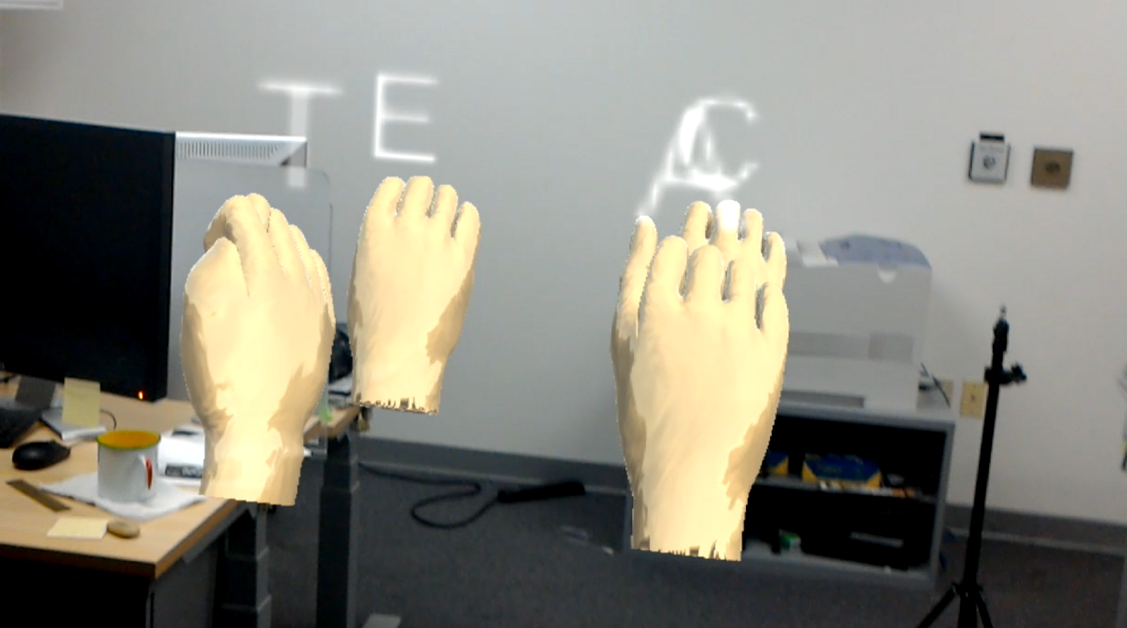 Learn American Sign Language using Mixed Reality (Hololens)? Yes, we can!