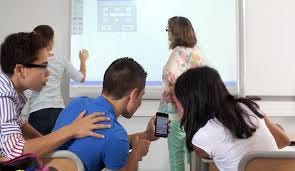 Five Ways Students Can Use Their Cell Phones in the Classroom