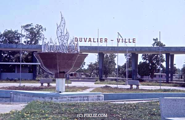 DUVALIERVILLE…Point! – Don Gilberto – Medium