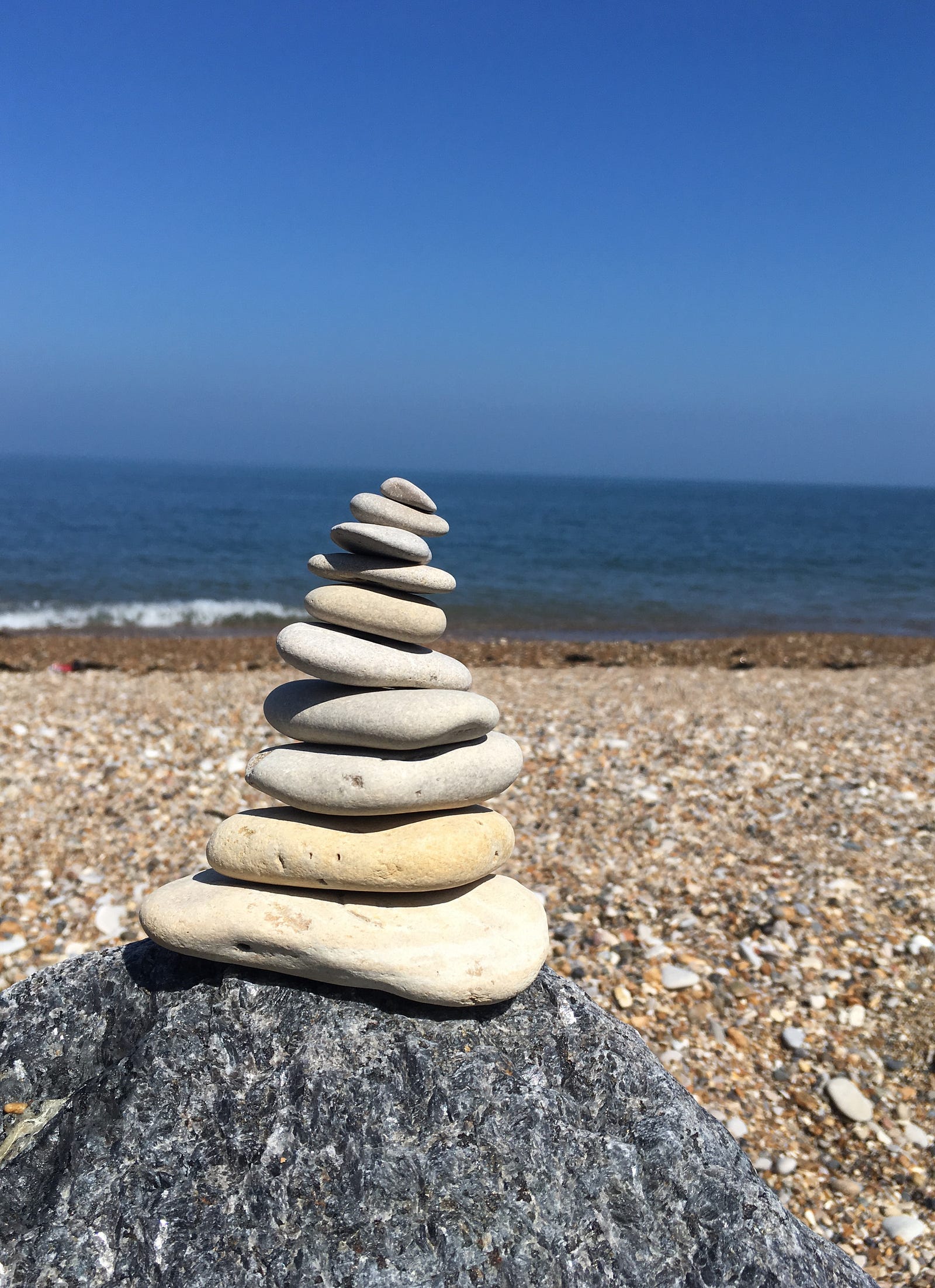 #81: Pebbles – Objects – Medium