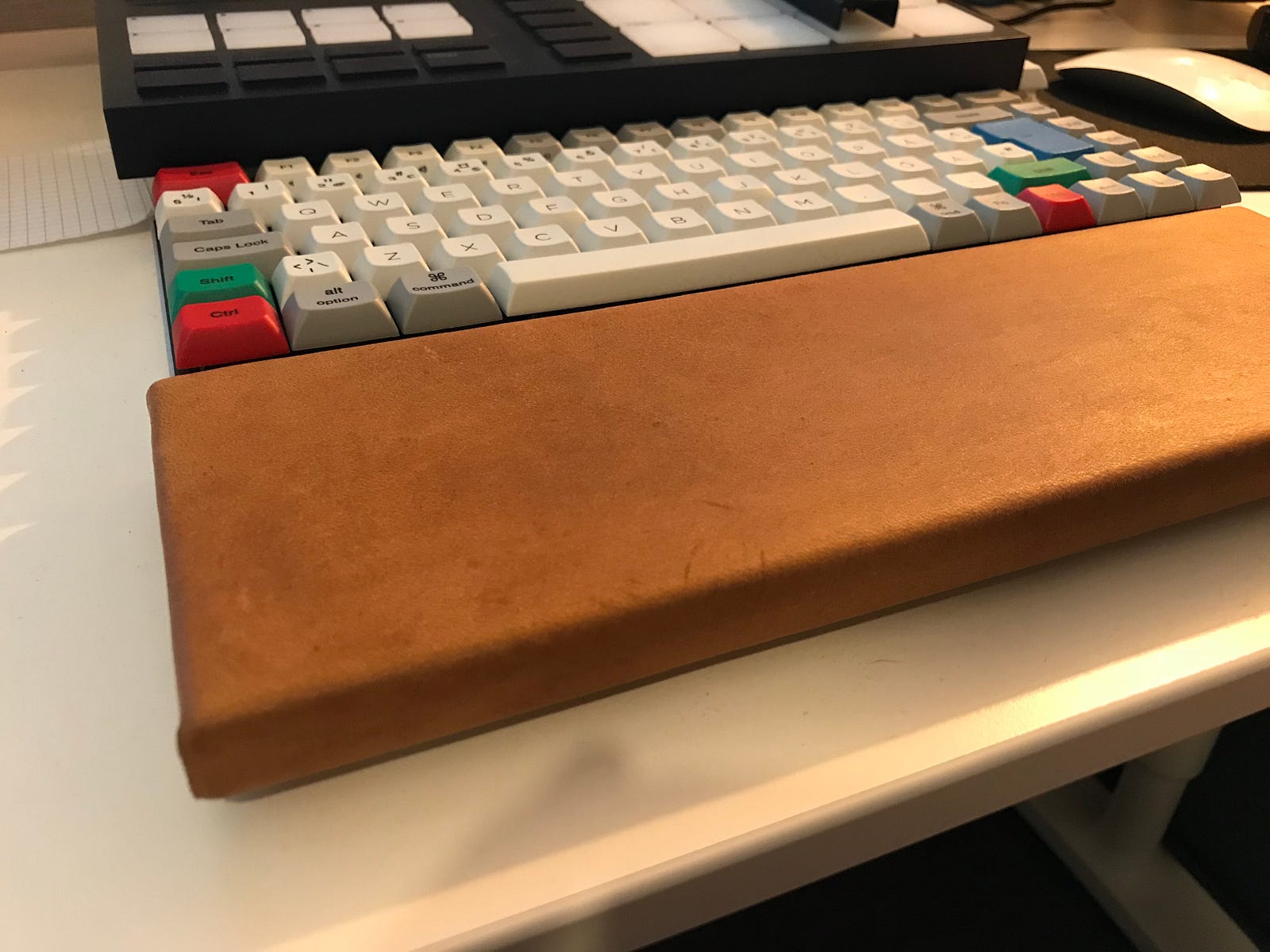 The construction of a Planck, wrist wrest. – AndEcho – Medium