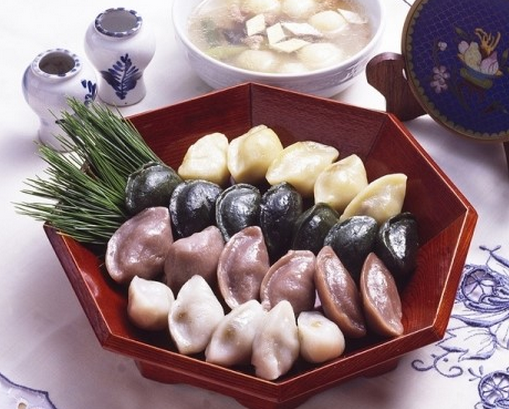 What do Koreans Do and Eat during Chuseok (autumn/ harvest festival)