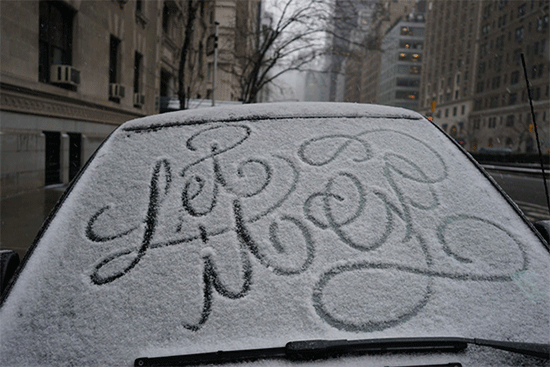 Écriture, calligraphie, lettrage, typographie, la différence