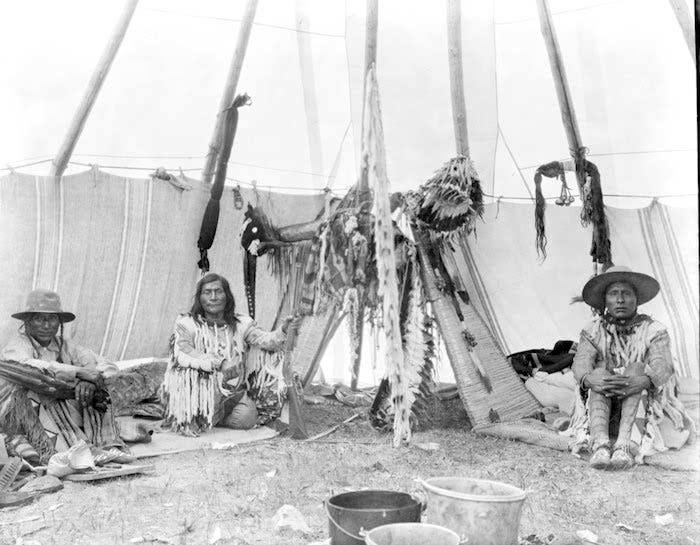 Blackfoot Knowledge Ways: Character Typing, “Two Souled” Persons, and ...