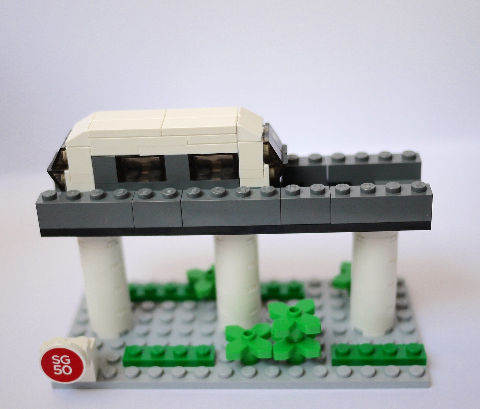 5 Alternative Designs for the Building My SG LEGO set (2000446)
