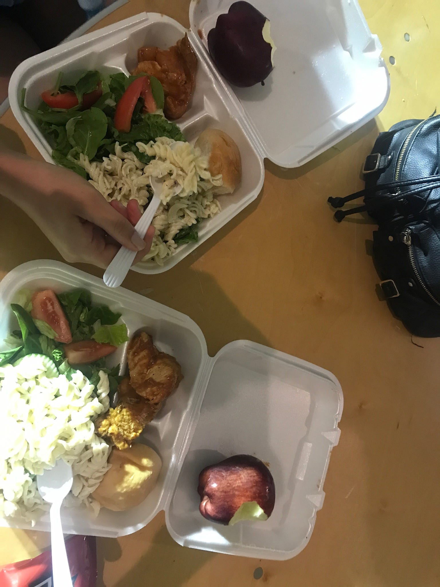 We survived Fyre Festival…and didn’t hate it. – Tara Conlin – Medium