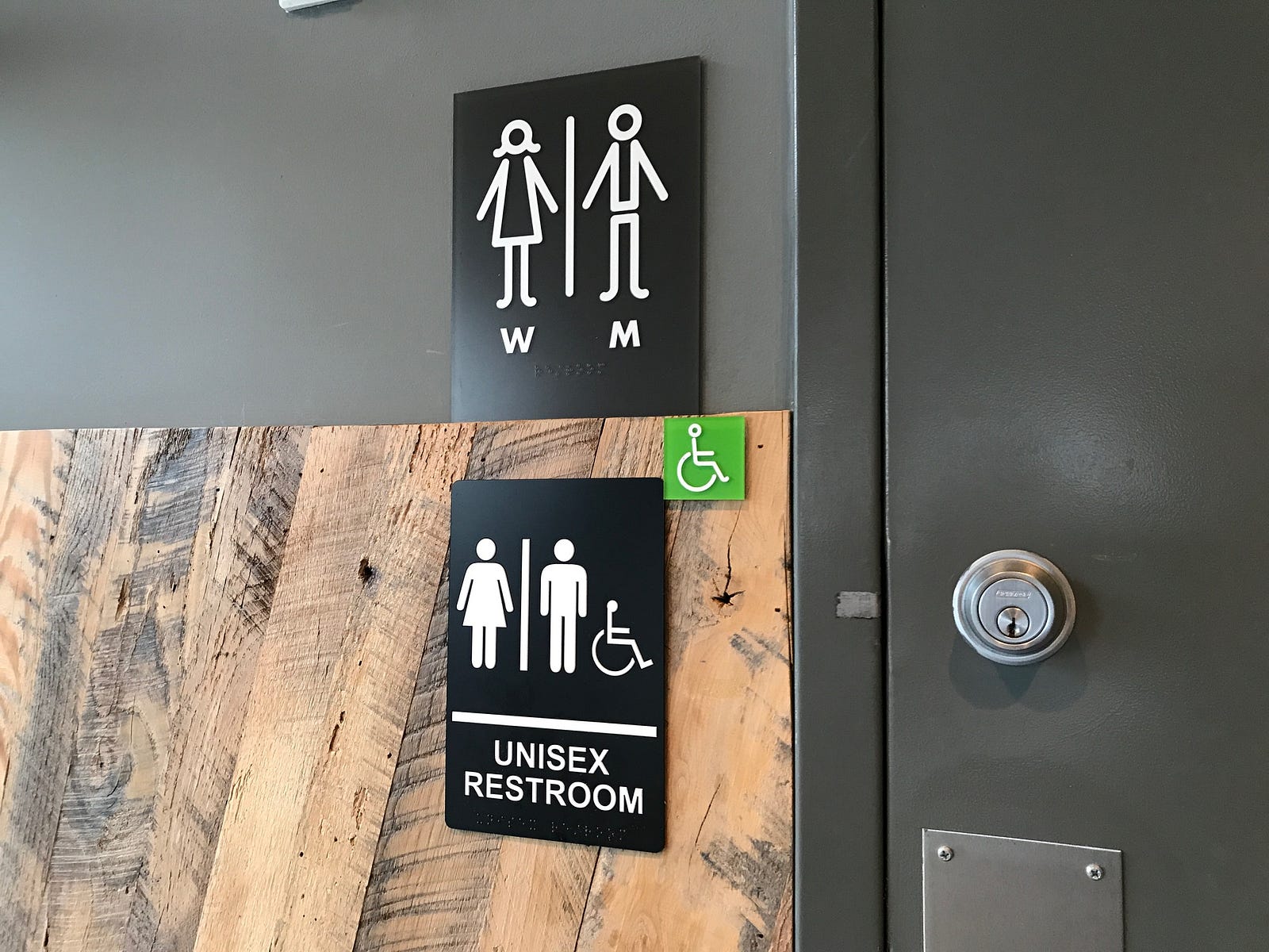 6 design thoughts from some redundant restroom signs