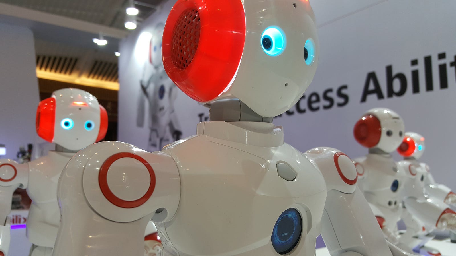 Human-like Toy Robots – Social Robots – Medium