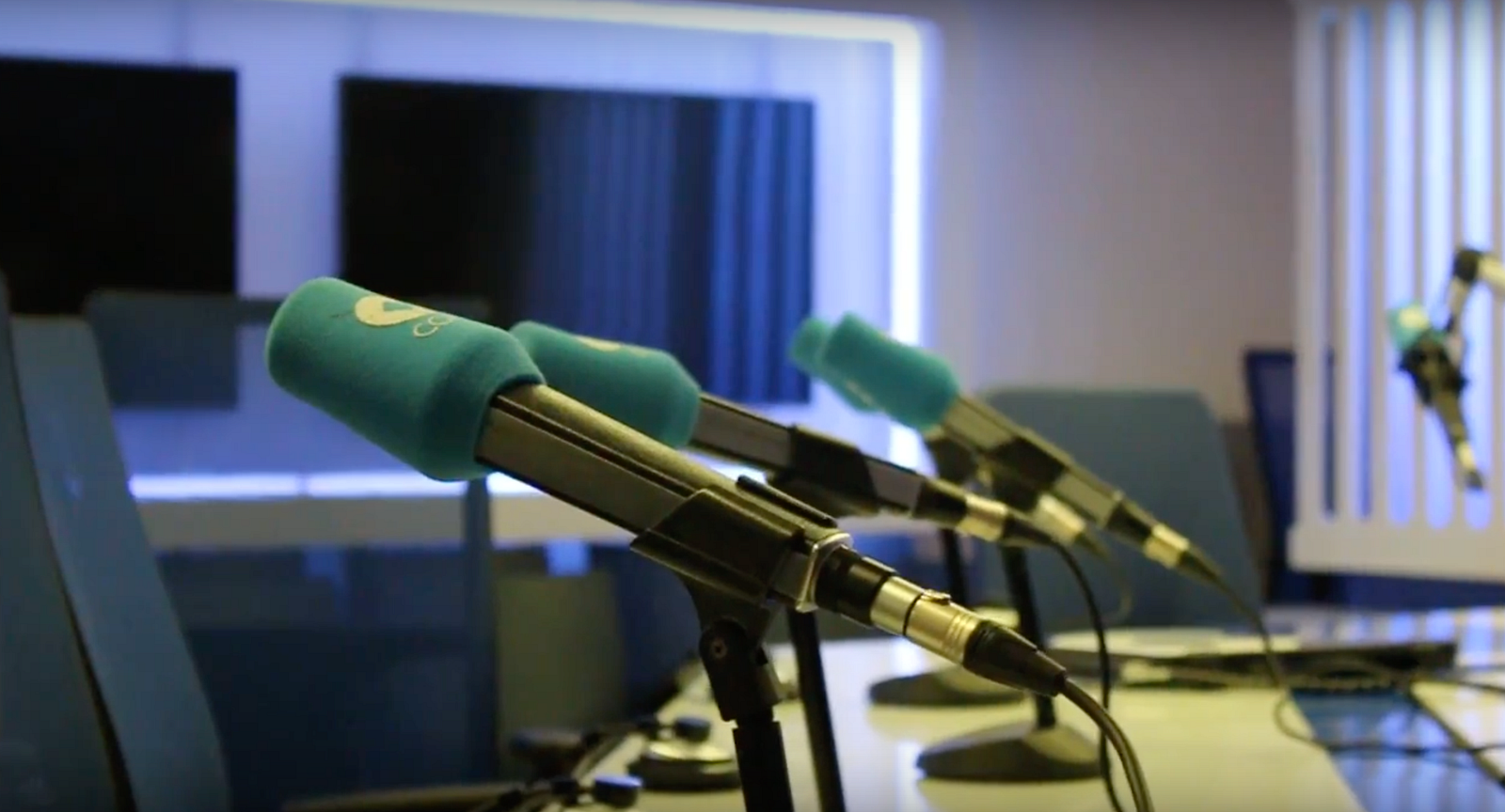 Lo que no podemos ver de la radio: una mañana en la COPE