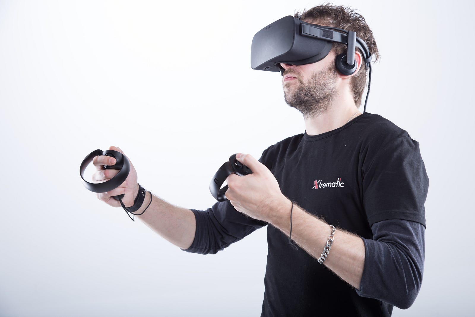 How VR makes us happy again? Evolving a People-Friendly VR Ecosystem