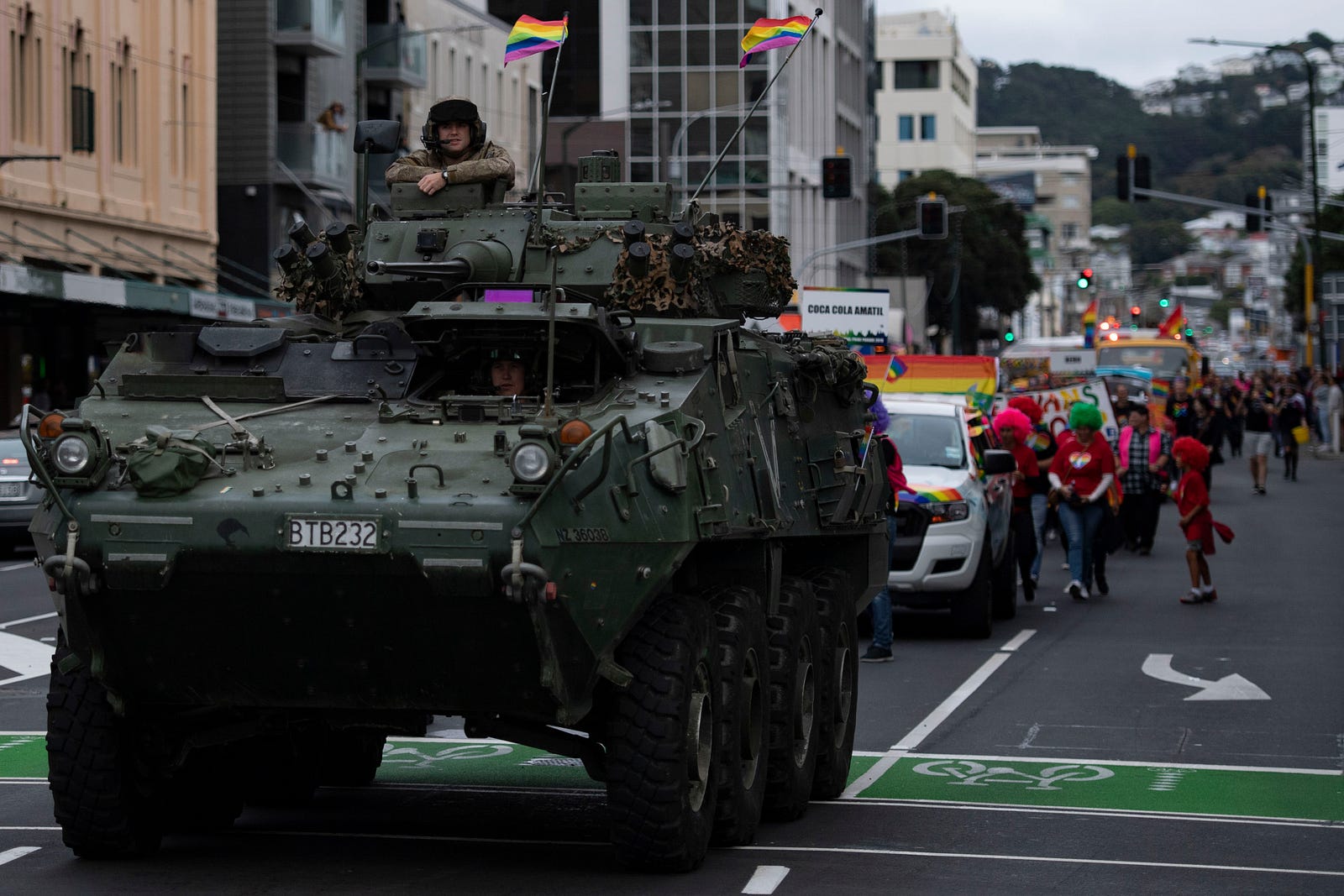 NZ Chief of Defence Force makes history marching in Pride Parade : r ...