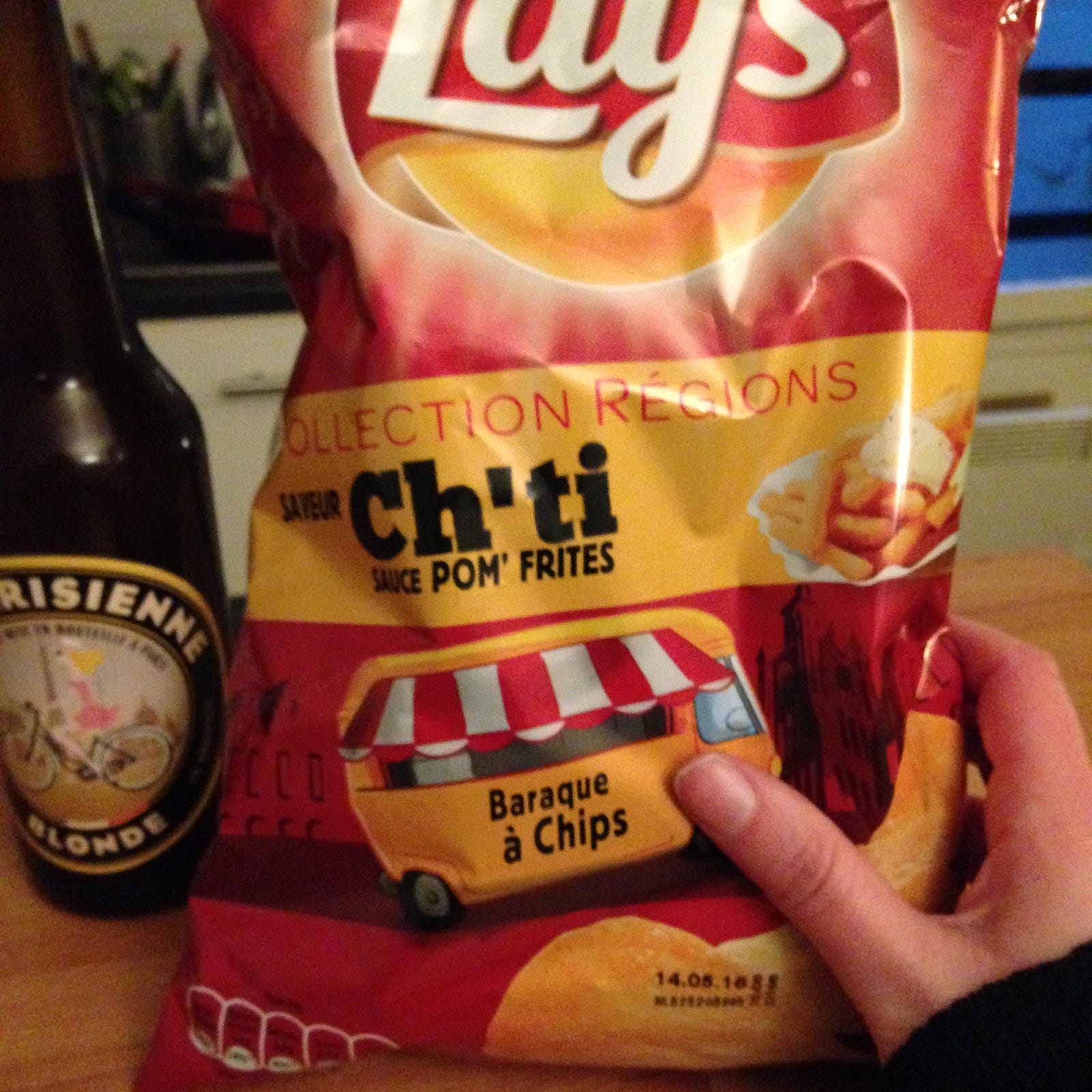 J’ai testé (presque) tous les parfums de chips chelous