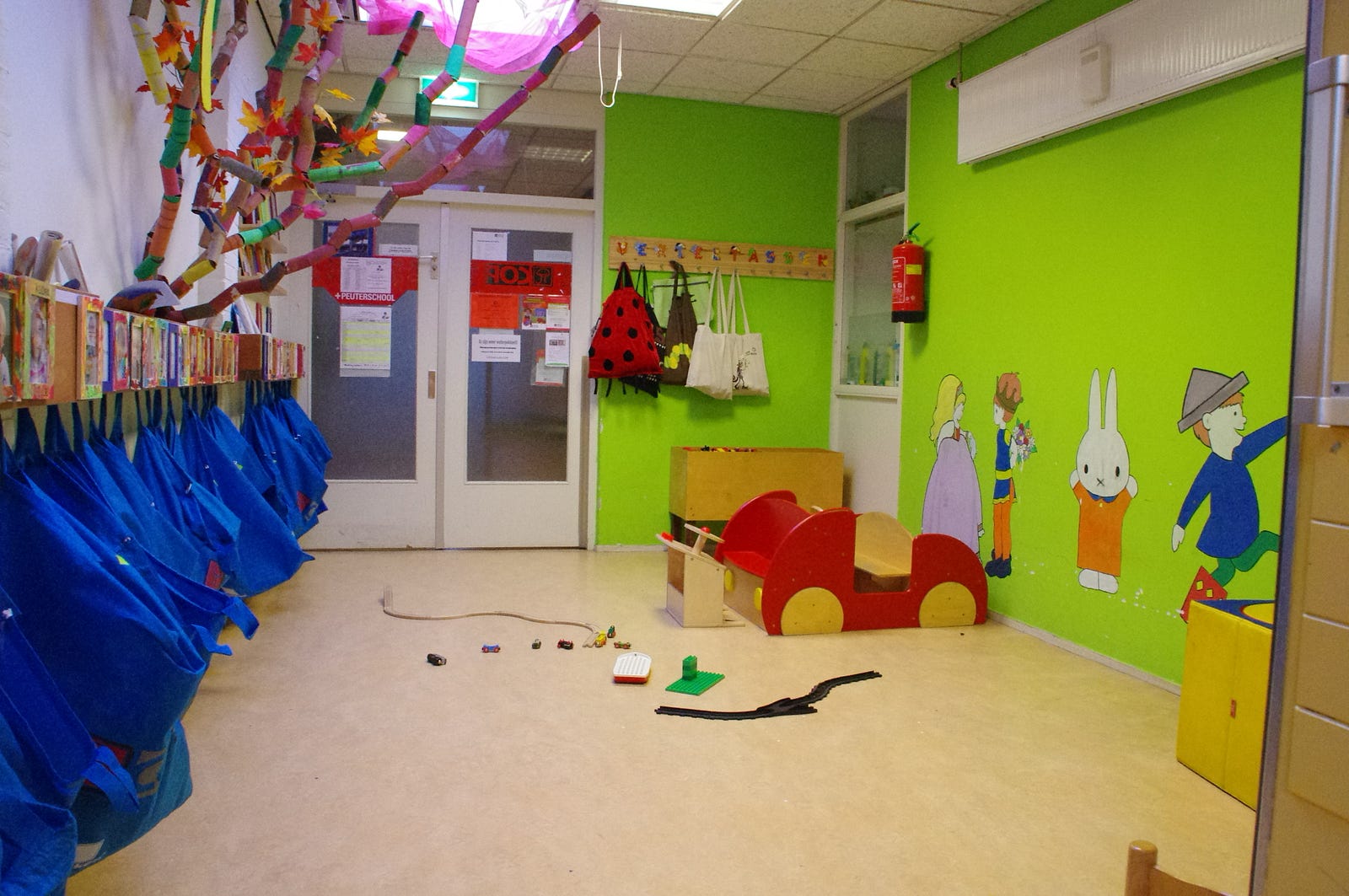 One day at Speelwij preschool in the Netherlands – LittleLives