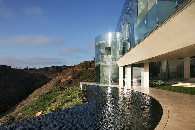 The Razor House: An Amazing Home Worthy Of A Superhero