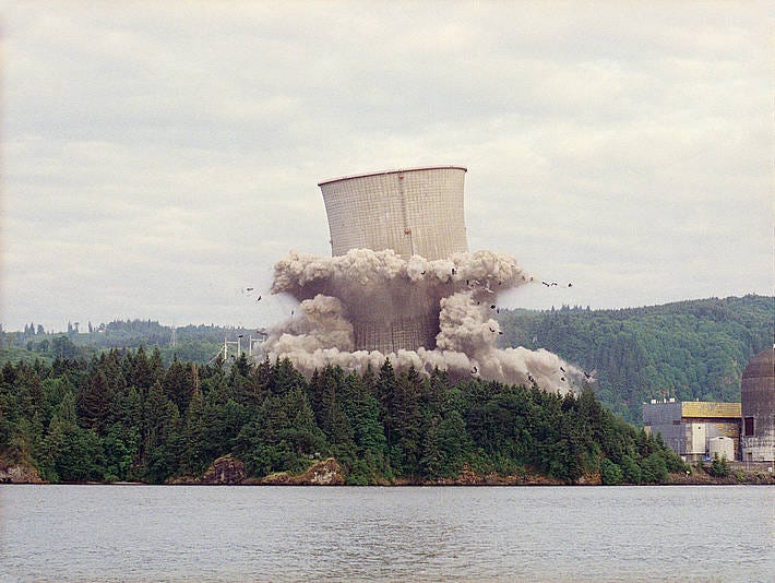 Three Explosions on the Columbia – Magazine - PLAZM