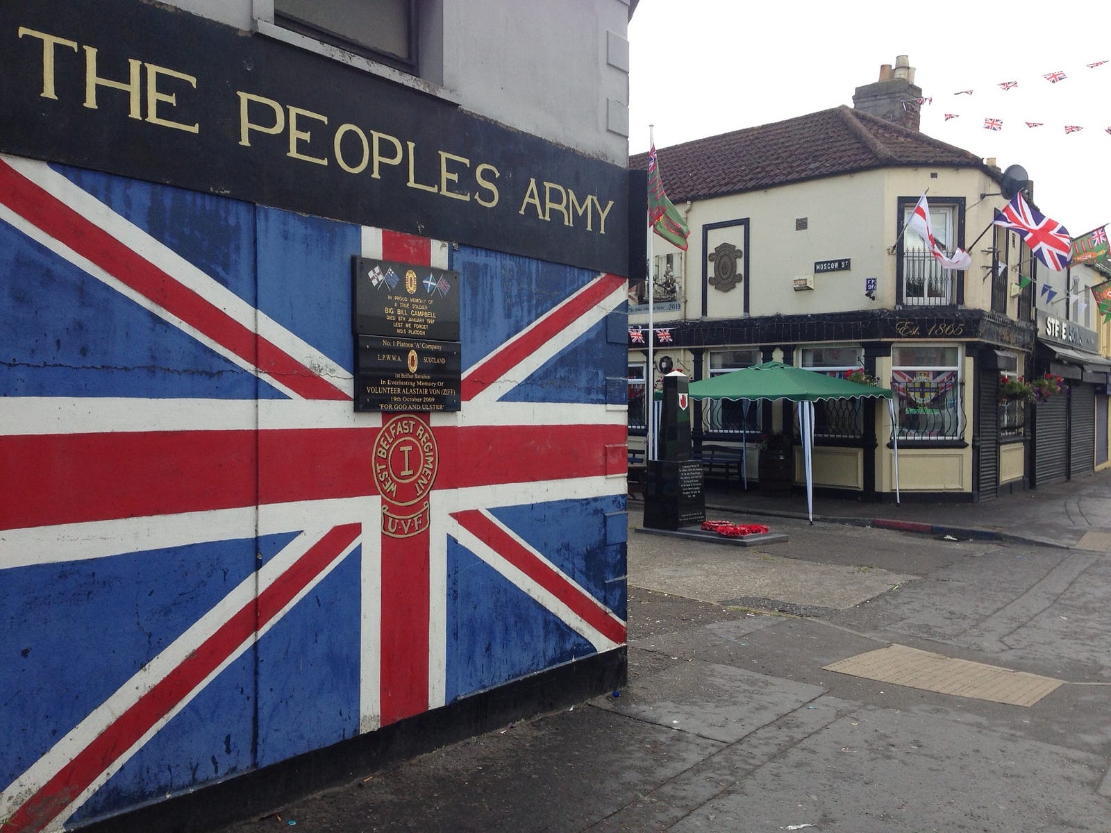 The sectarian discos of the Shankill Road – Robert Jackman – Medium