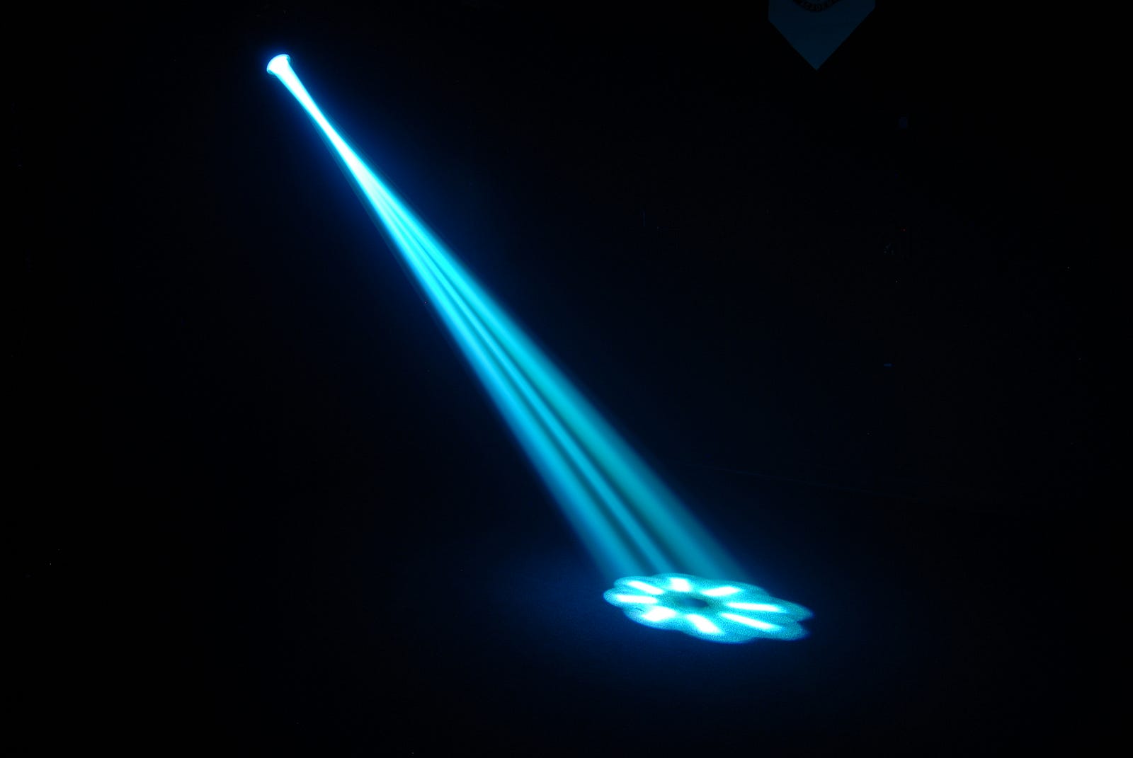Riding on a beam of light – ITNEXT